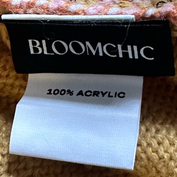 BloomChic | Sweaters | Bloomchic Multicolor Leaf Pattern Cardigan ...